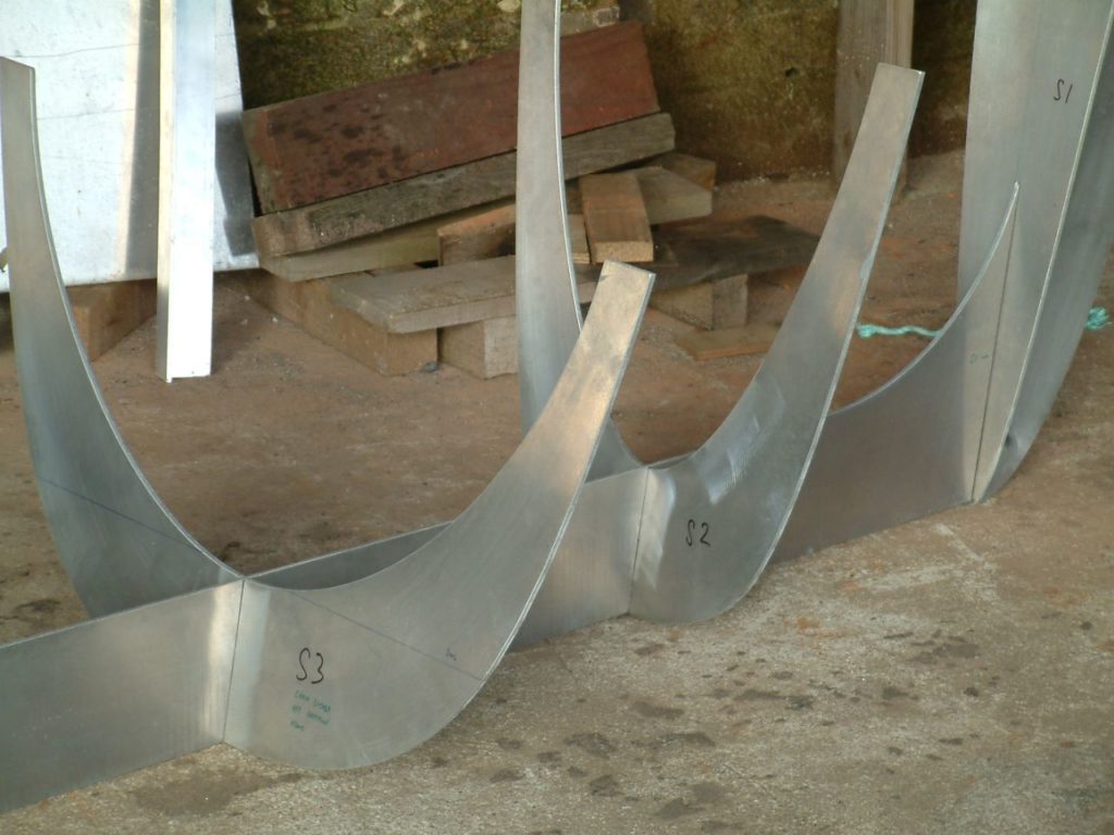 Round-bilge aluminium shell construction | Nordkyn Design