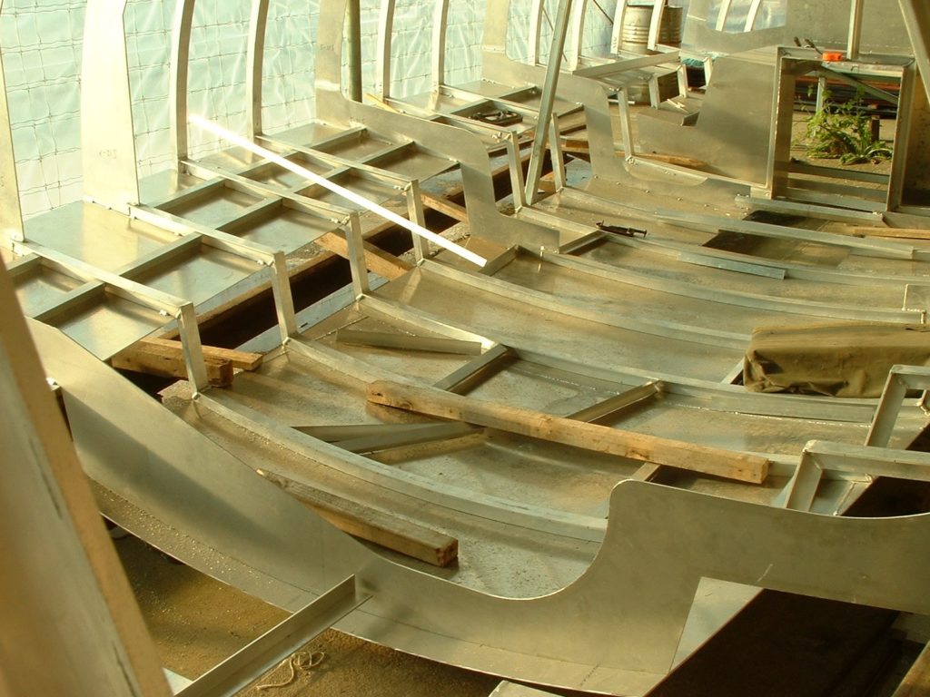 Round-bilge aluminium shell construction | Nordkyn Design